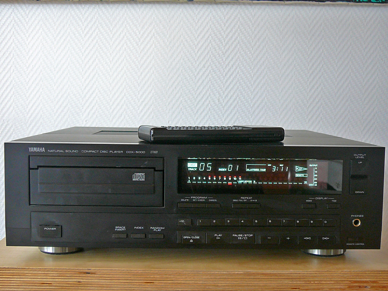 Yamaha CDX-5000 | Hifi-Wiki